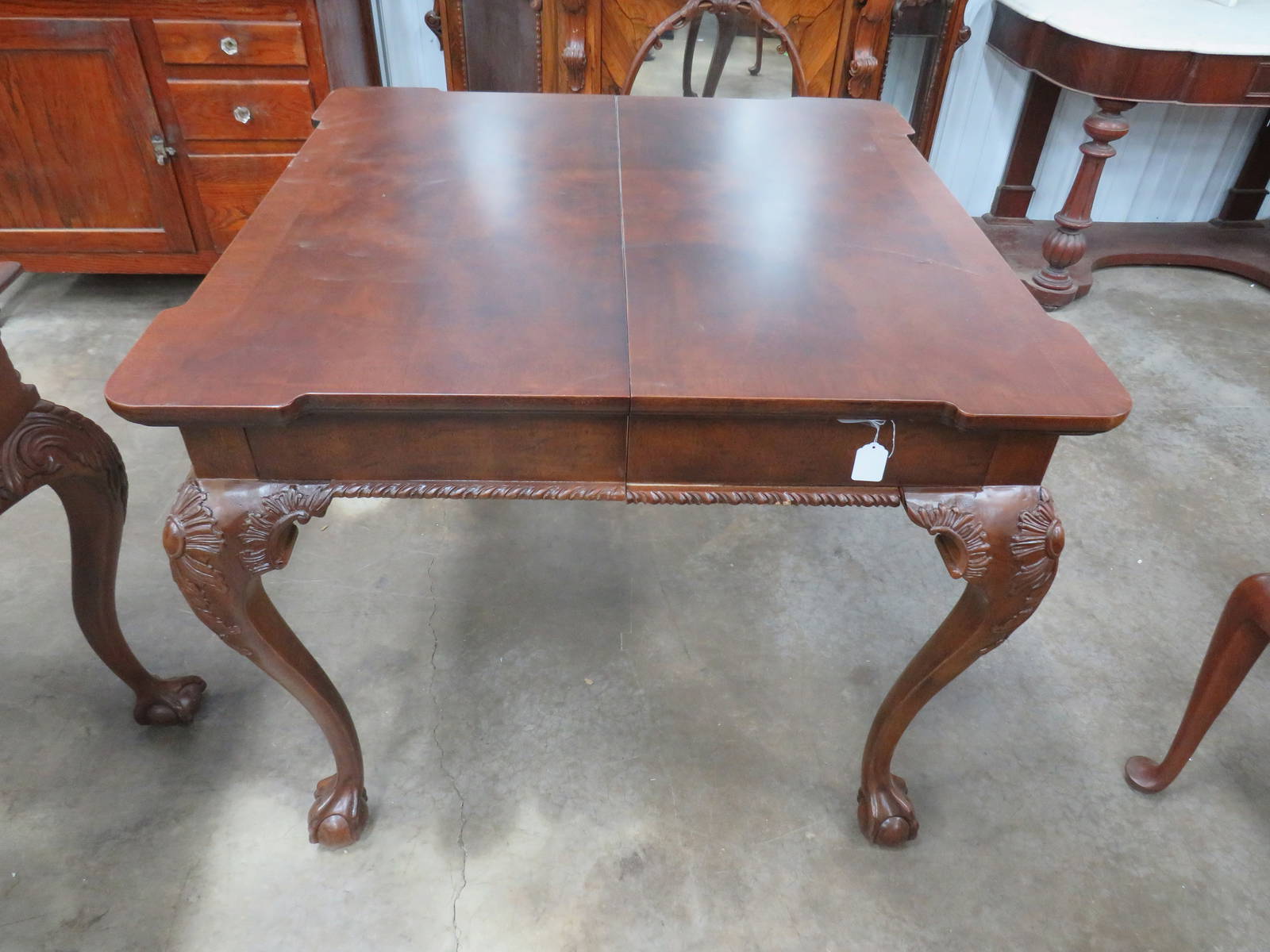 Henredon Game Table Auction