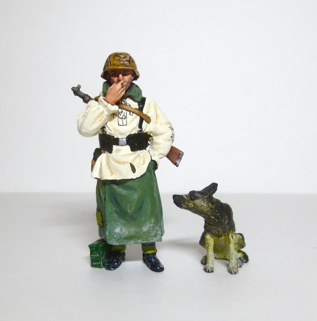 King & Country Ww2 Sentry And Guard Dog