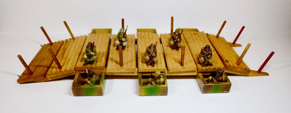 Elastolin Wood Pontoon Bridge