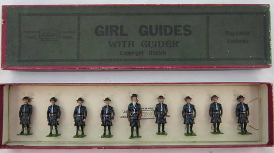 Britains Set #1332 Girl Guides With Guider.