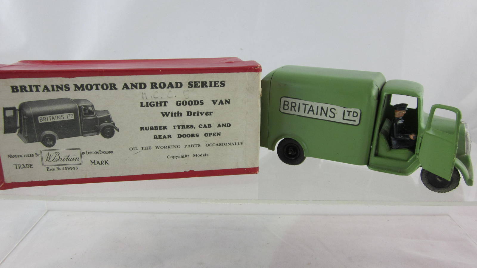 Britains Set #2024 Civilian Light Goods Van. - Mar 28, 2020 | Old Toy ...