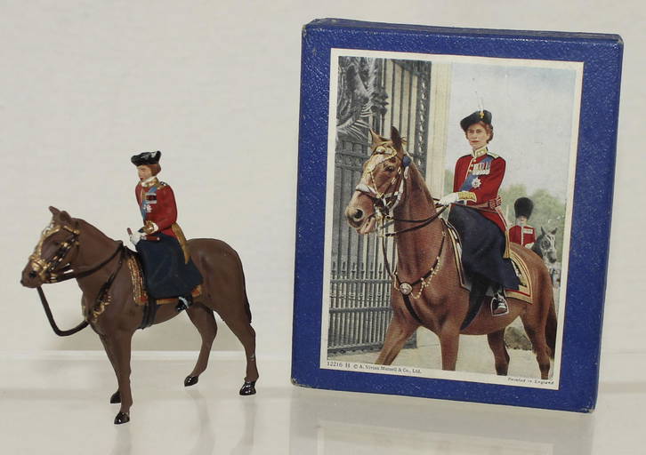 Timpo Set Hrm Queen Elizabeth Ii Mounted