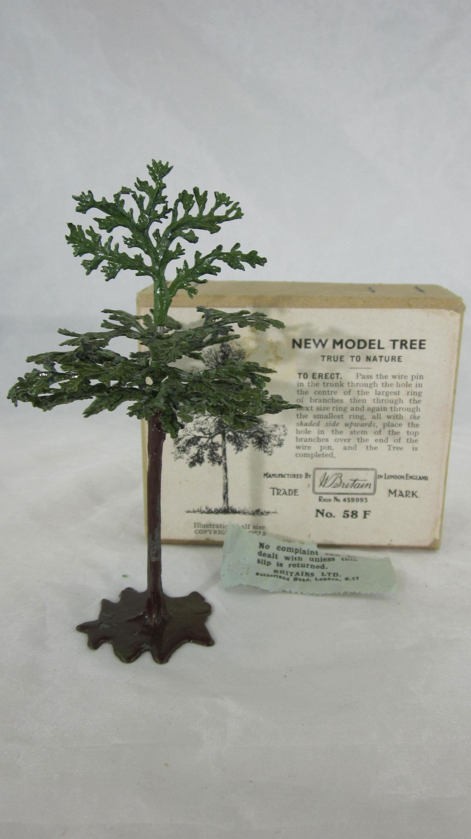 Britains Set #58f Fully Modeled Tree.