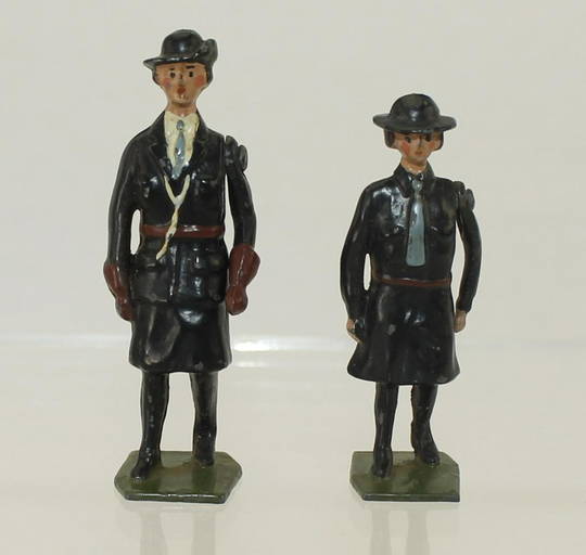 Britains Set 607 Girl Guide and Guider - Sep 18, 2021 | Old Toy Soldier ...