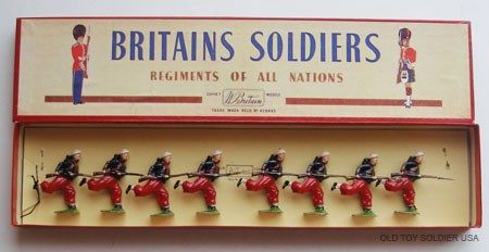Britains Set # 142 French Zouaves Charging Box