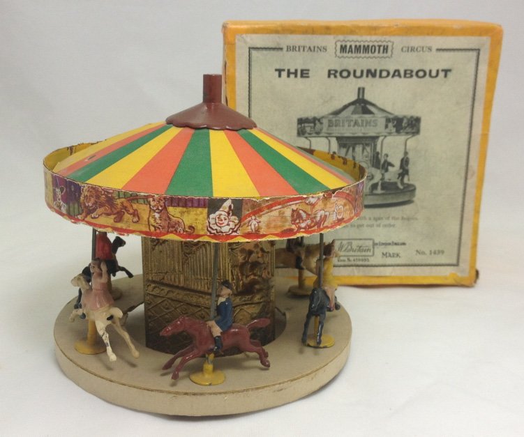 Britains Set #1439 Mammoth Circus Roundabout