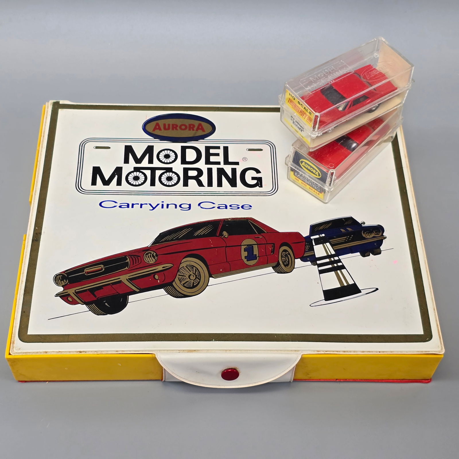 Aurora Model Motoring Carrying Case And Two Thunder Jet 500 Ho Scale ...