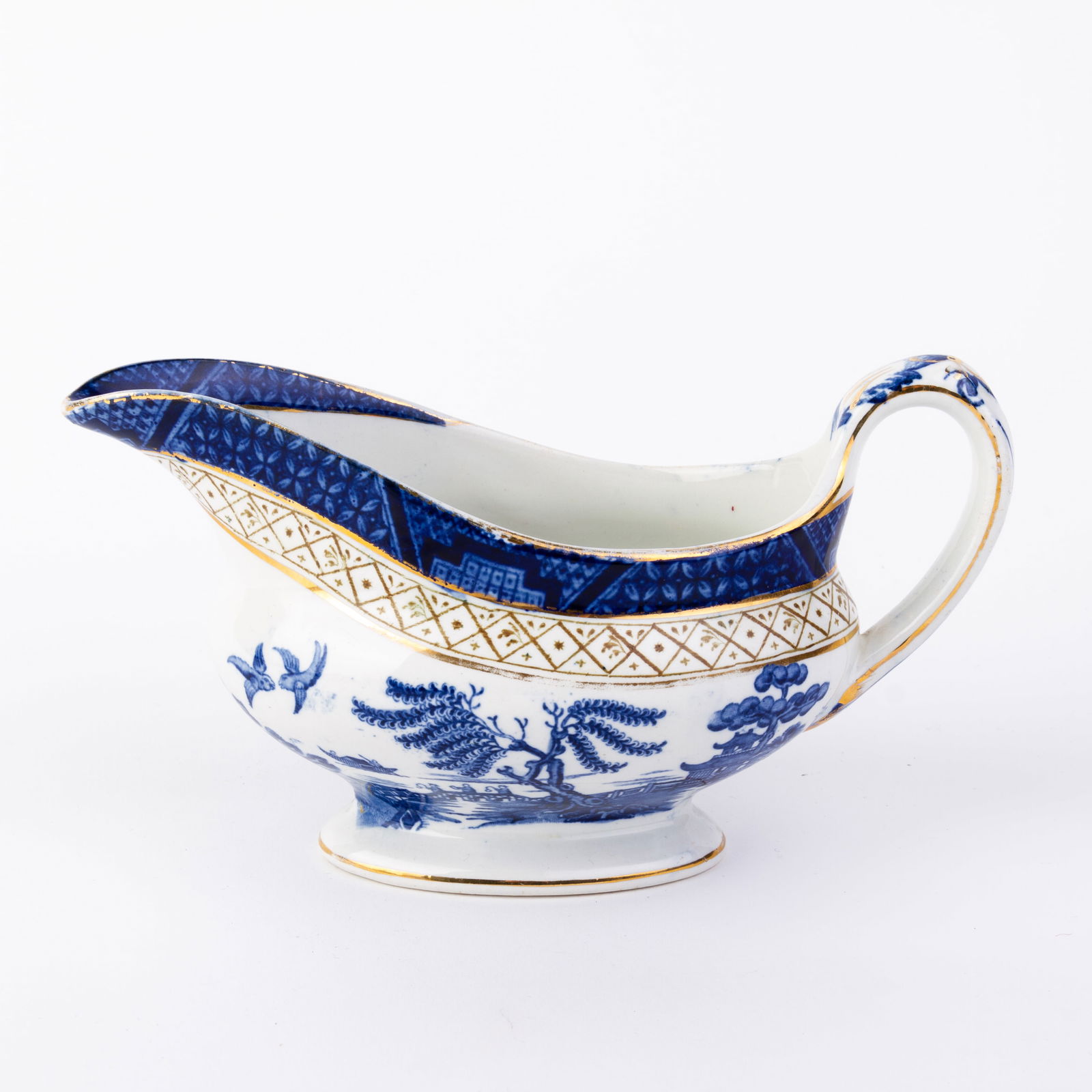 Booths Real Old Willow Fine Porcelain Lidded Sauce Boat Auction