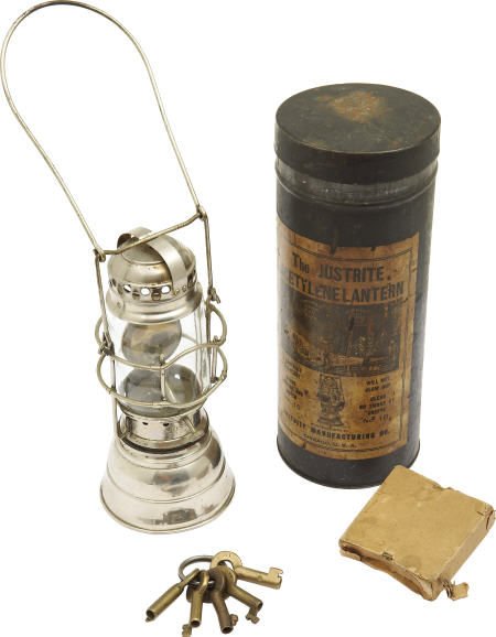 70337: Original Justrite Lantern