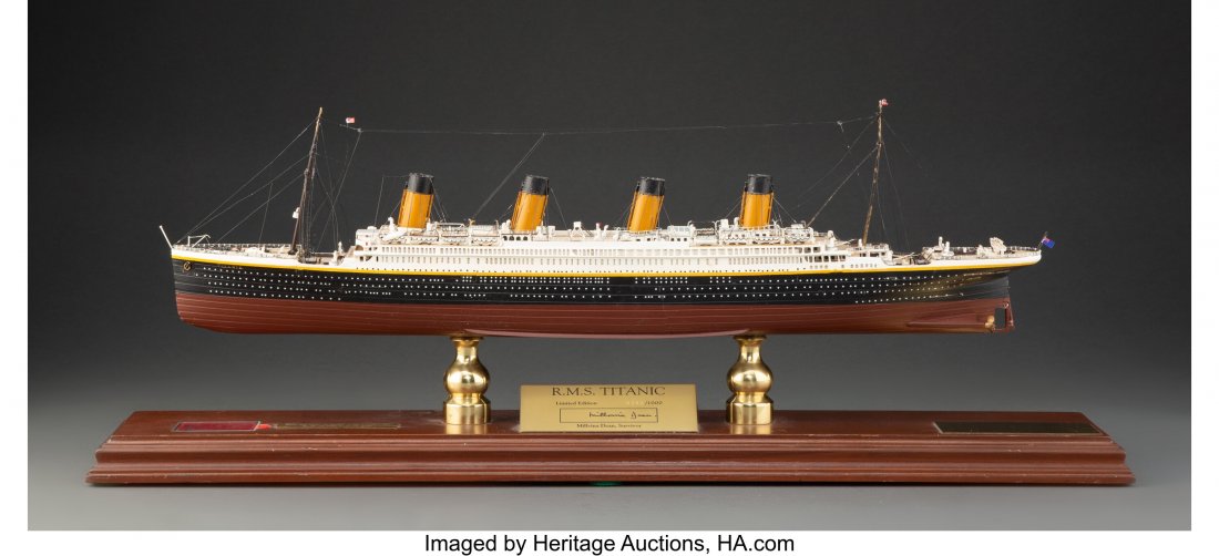 R.m.s. Titanic Ship Model On Mahogany Base Marks