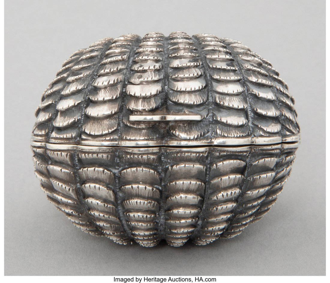 74348: A Hilliard & Thomason Silver Clam Shell-form Nut Auction