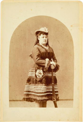 Buffalo Bill's Wild West: Trick Shooter Lillian