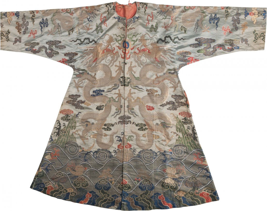 63482: A Korean Silk Embroidered Dragon Robe, late 19th
