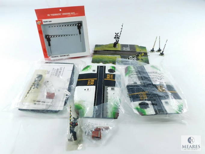 Miniature Railroad Crossing Gates