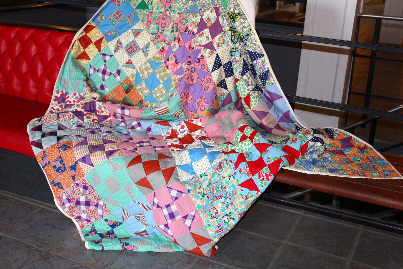 Antique Multicolor Shoe Fly Quilt Auction