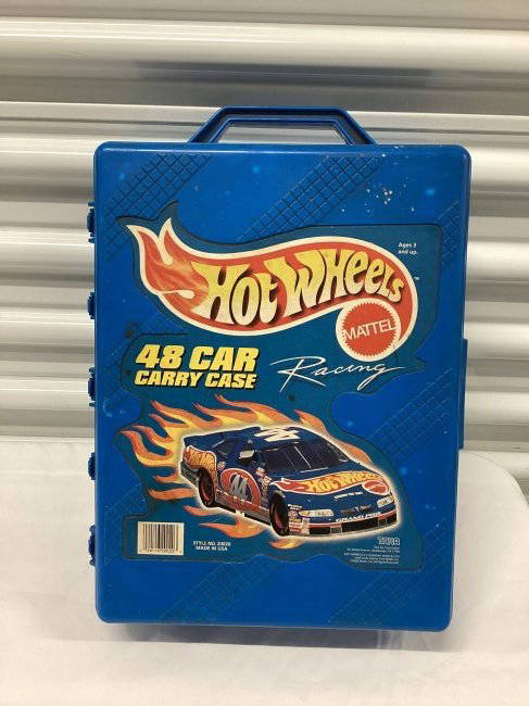 Hot Wheels Carry Case With Hot Wheels, Matchbox & Other Cars Auction