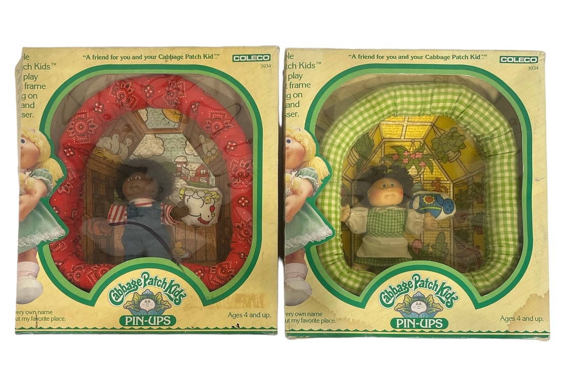Sealed Vintage Cabbage Patch Kids Pin-ups Auction
