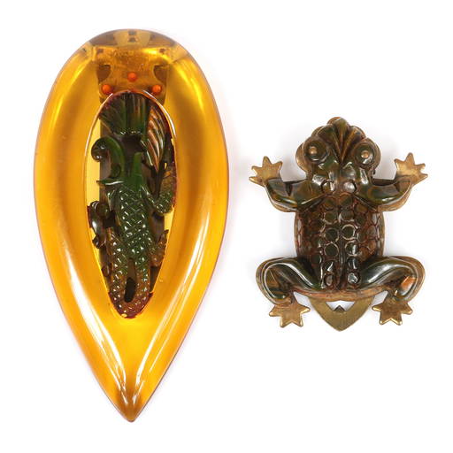 Two Vintage Carved Bakelite Figural Fur Clips: Marbled