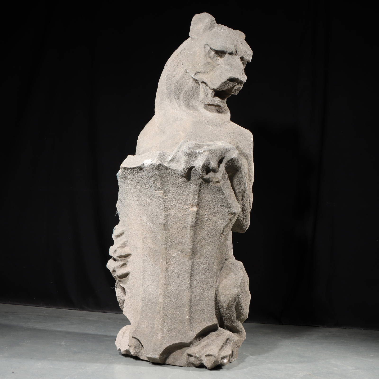 Heraldic Lion Guardian Statue; Full Body Lion Gargoyle/grotesque Beast ...