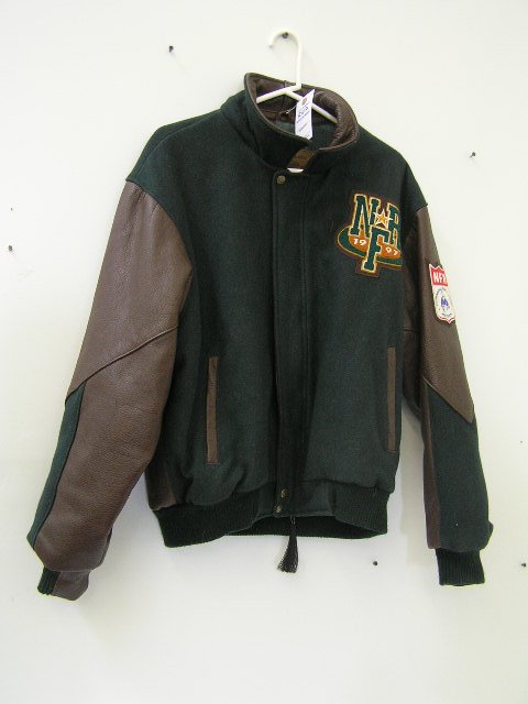 44: OFFICIAL ANNUAL CONTESTANT PRO RODEO JACKET