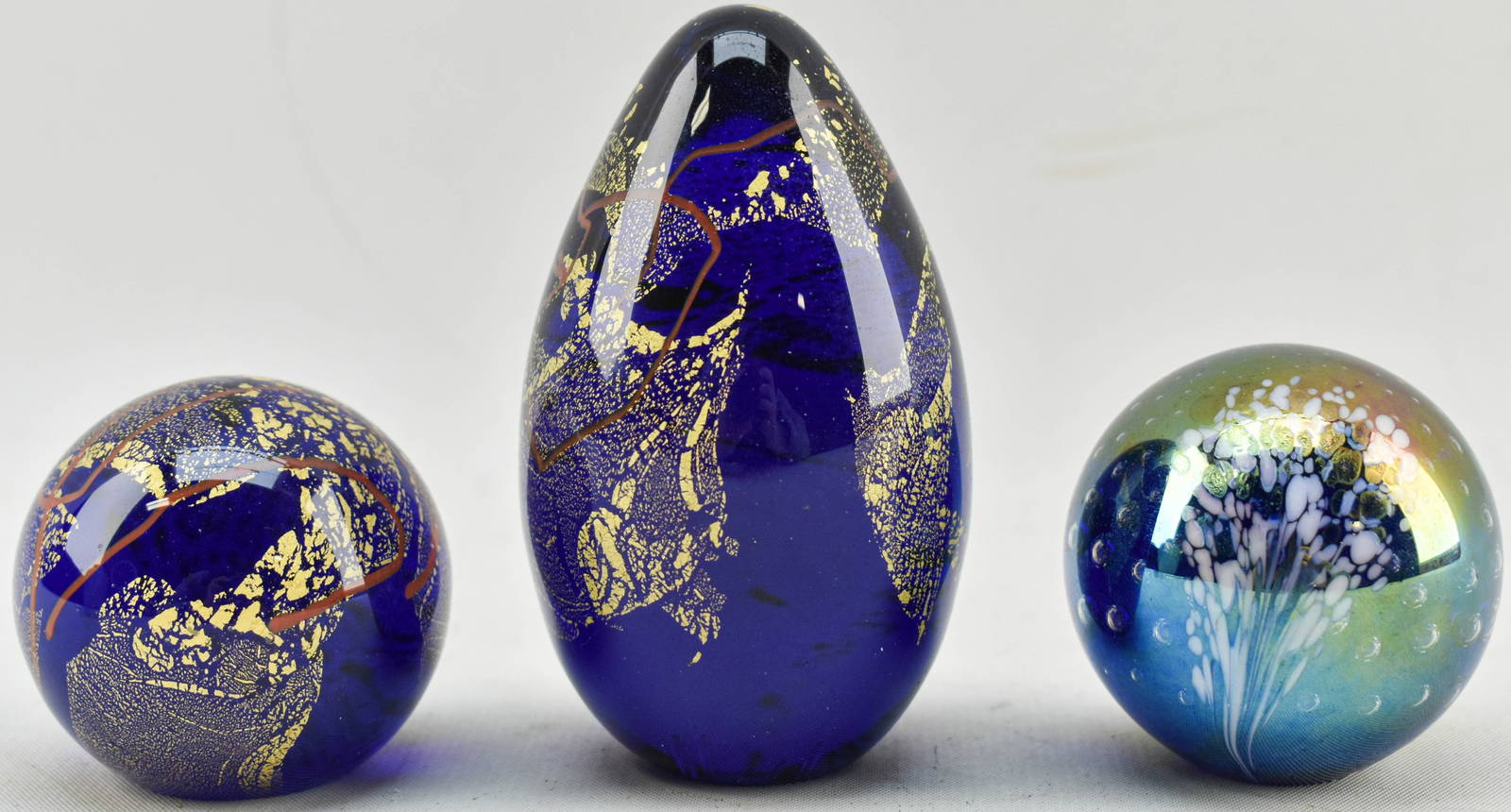 Set Of 3 Glass Eye Studio Paperweights 1995 Auction