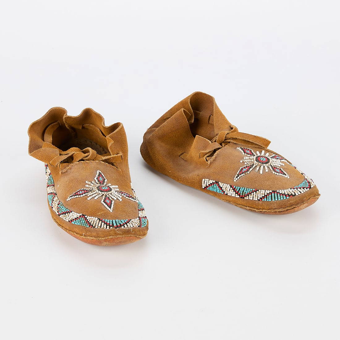 Native American Pawnee Beadwork Moccasins Auction