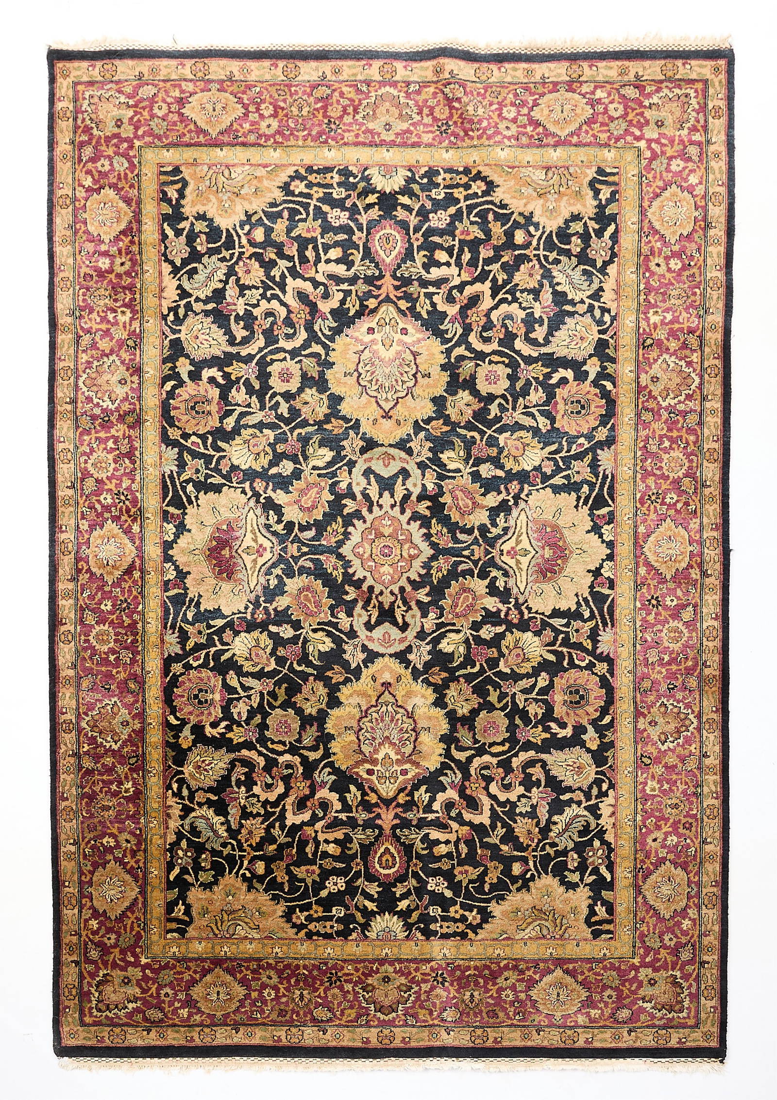 Hand Woven Persian Style Large Area Rug 9'x6' Auction