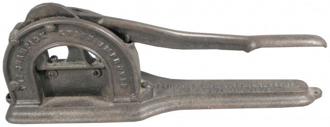 551: Cast Iron Tobacco Plug Cutter