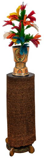 Le Grand David. Harbin Vanishing Vase And Flowers.