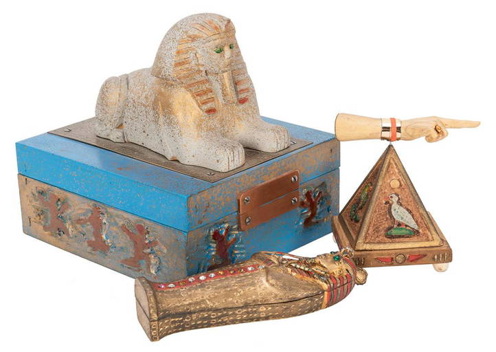 Hand Of Cleopatra. Dresden: Herman Paufler, Ca. 1960. A