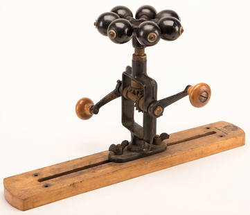 Boetsch Bros. New York Crank Phonograph