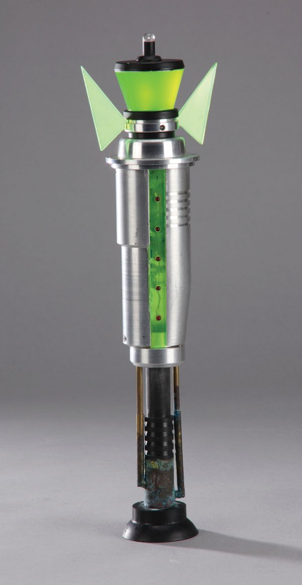 Jim Carrey Riddler mind-drain weapon - Batman Forever