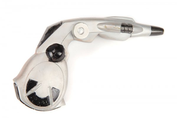 Hero Ferengi Phaser Pistol from Star Trek DS9 - Jun 12, 2010 | Profiles ...