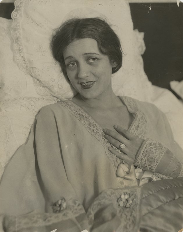 Barbara La Marr (3) vintage photos : Lot 0009