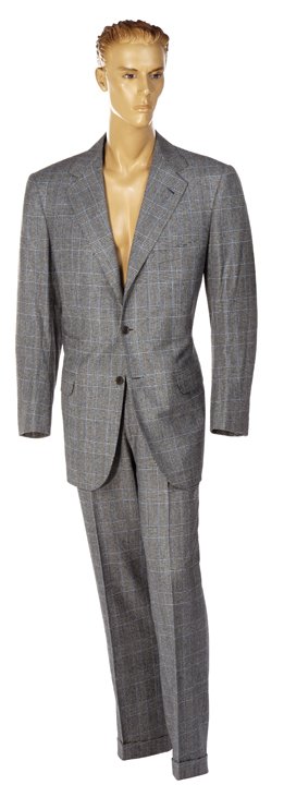 Pierce Brosnan “Thomas Crown” gray suit from The Thomas