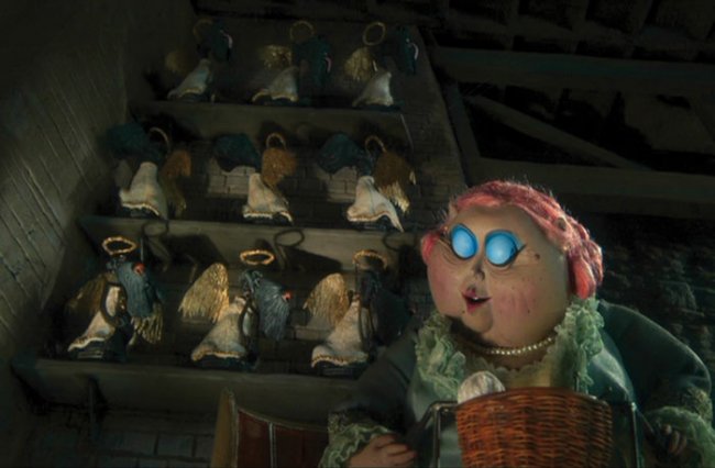 “Angel dog” taxidermy puppet from Coraline. : Lot 1700