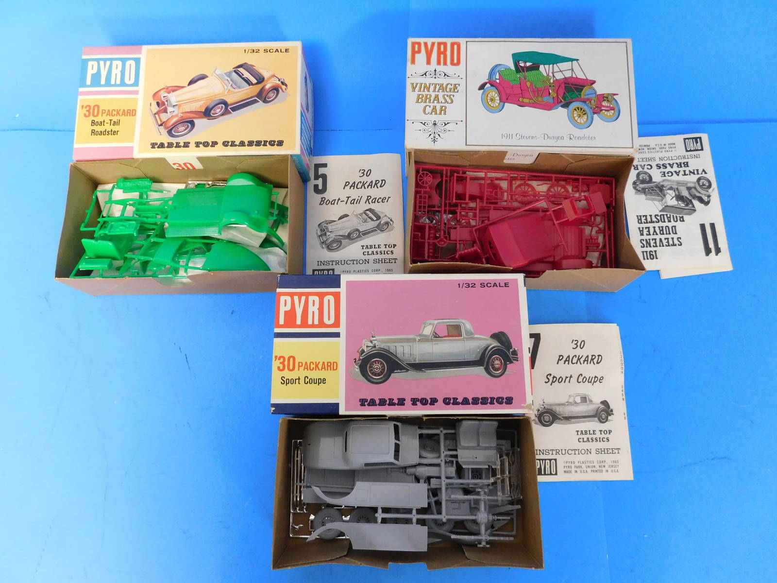 Pyro Scale Model Kits 1/32 Scale Vintage Models. Sports Coupe, Roadster, Three Kits Auction