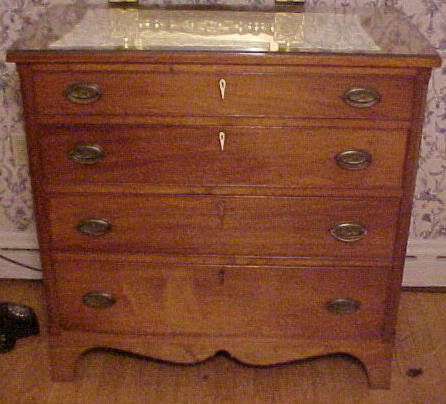 264: Antique Mahogany 4-Drawer Dresser w/Inlaid Keyhole - Sep 20, 2008 ...