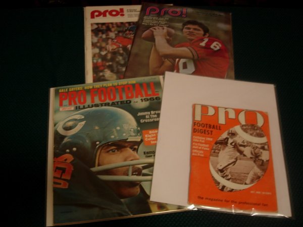 1274:4-Vintage Football Magazines 60's & 70's