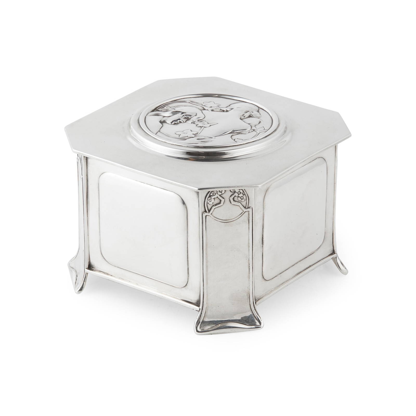 Kate Harris (1878-1949) For Goldsmiths & Silversmiths Co. Ltd., London ...