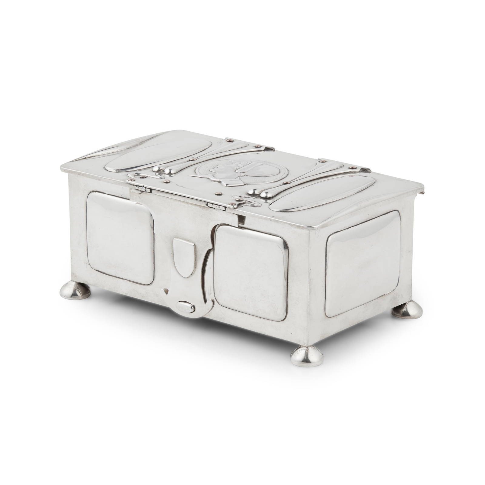 Kate Harris (1878-1949) For Goldsmiths & Silversmiths Co. Ltd., London ...