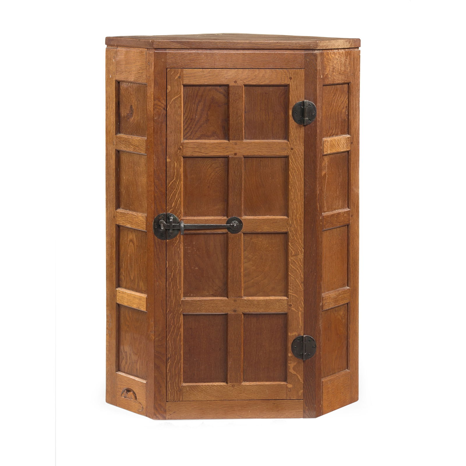 Robert ‘mouseman’ Thompson (1876-1955) Corner Cabinet, 1950's Auction