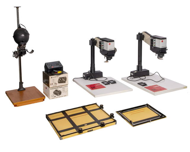 Leitz Enlarger And Accessory Assortment