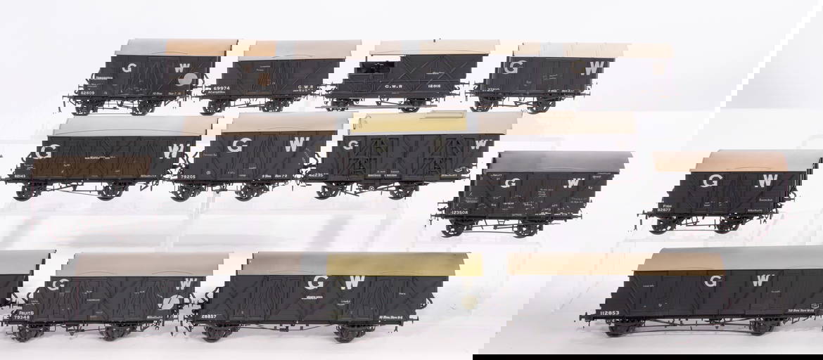 Wep Model Train O Scale Car Assortment