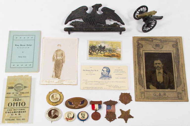 Civil War Gar Medals And Photographs