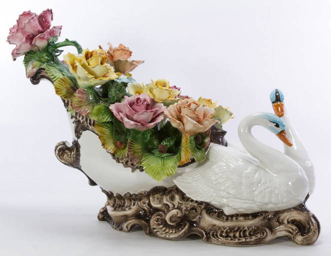 Capodimonte Swan Figurine