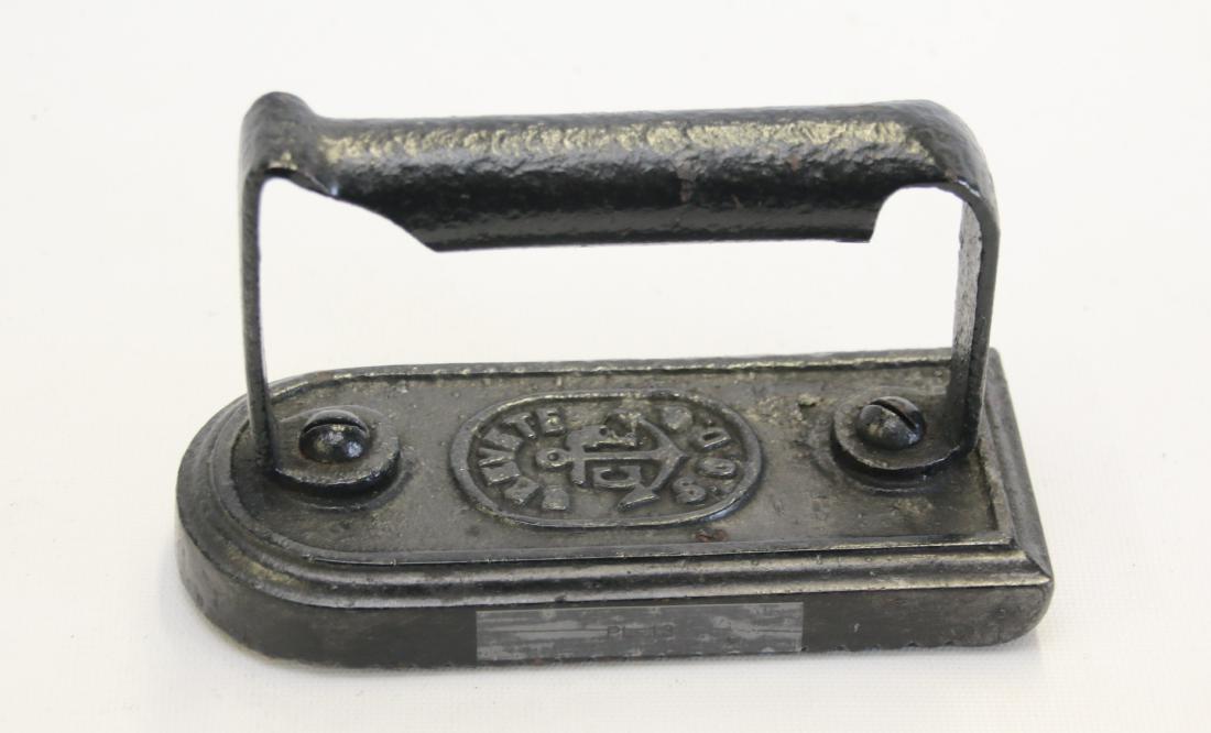 POLISHING IRON