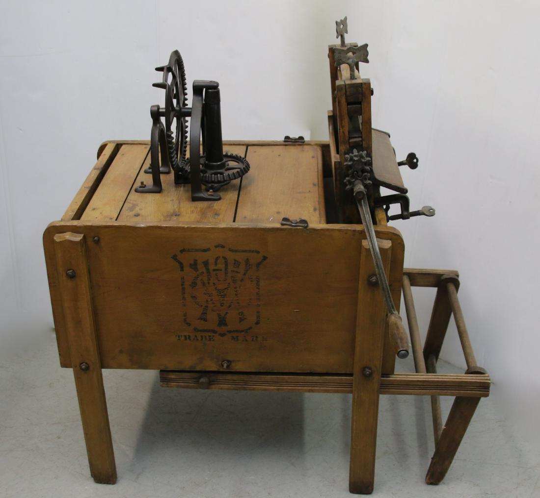 VINTAGE WOODEN WASHING MACHINE