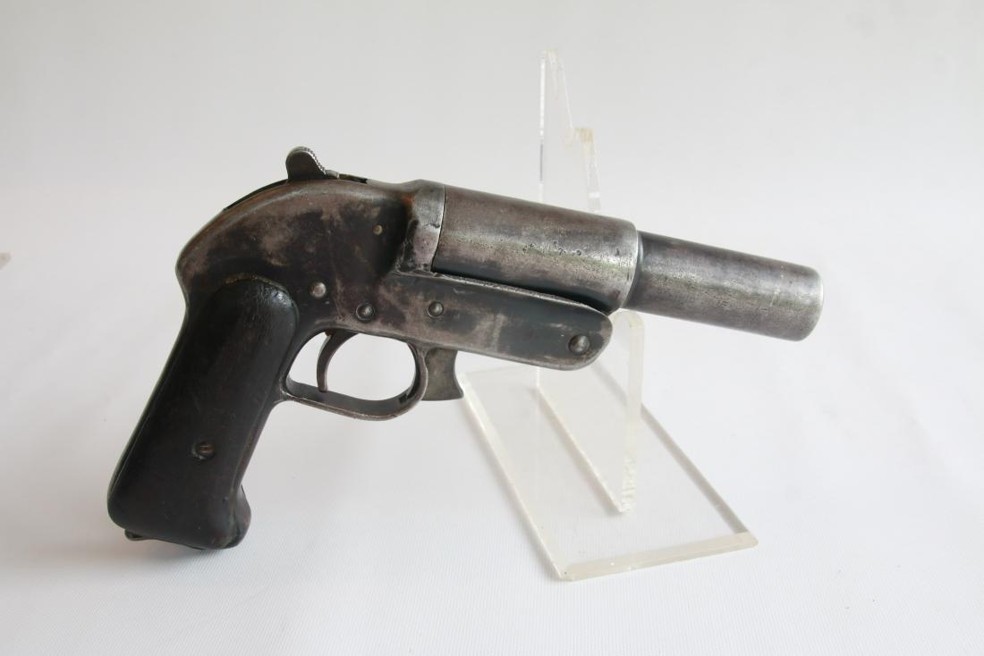 RUSSIAN ROMANIAN FLARE GUN WWII