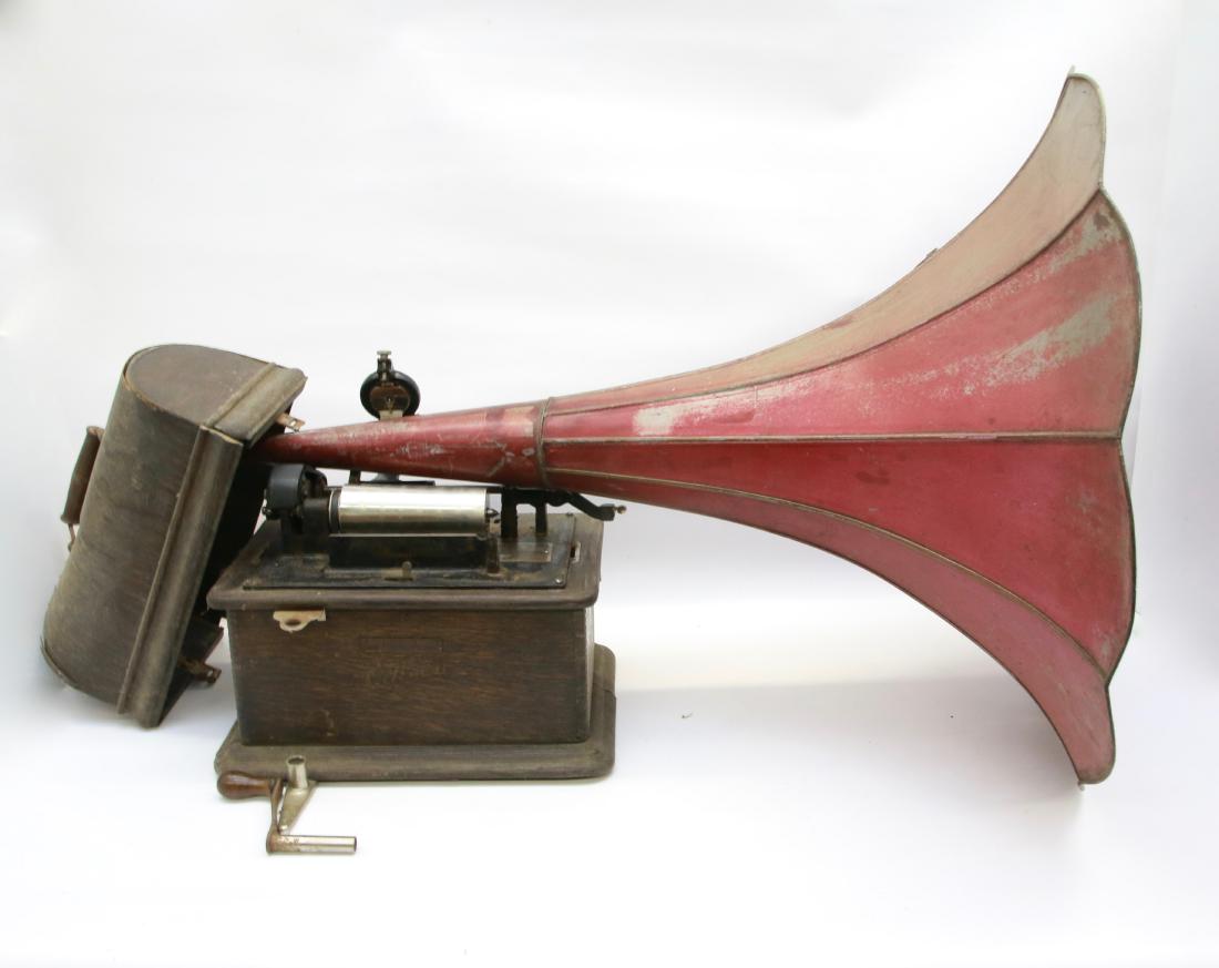 EDISON PHONOGRAPH